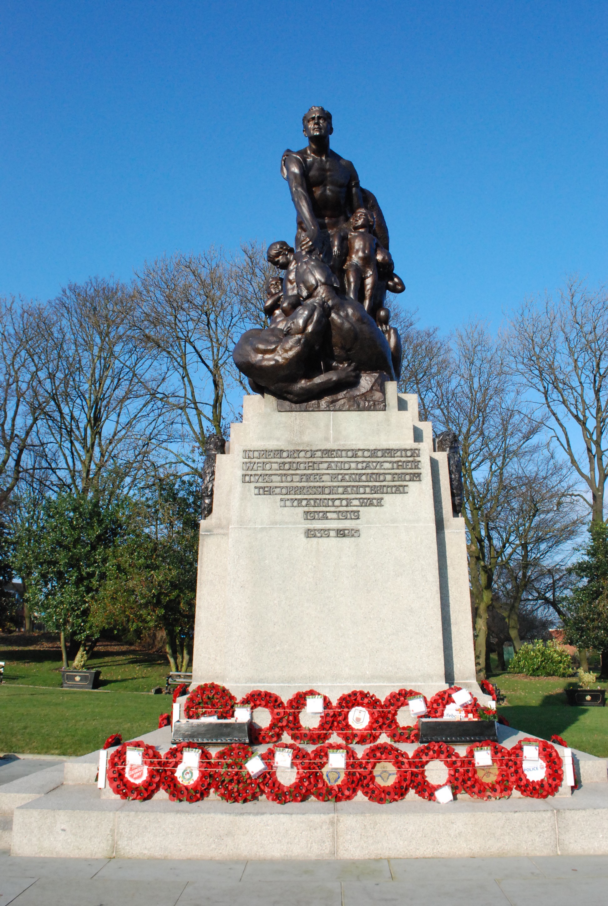 Historic Upgrading of Oldham's War Memorials - About Manchester
