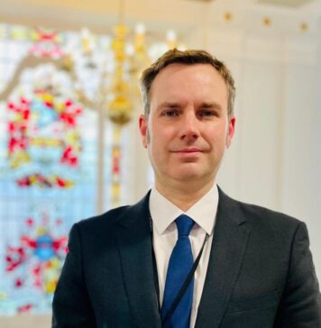 Trafford leader Tom Ross unveils his executive team - About Manchester